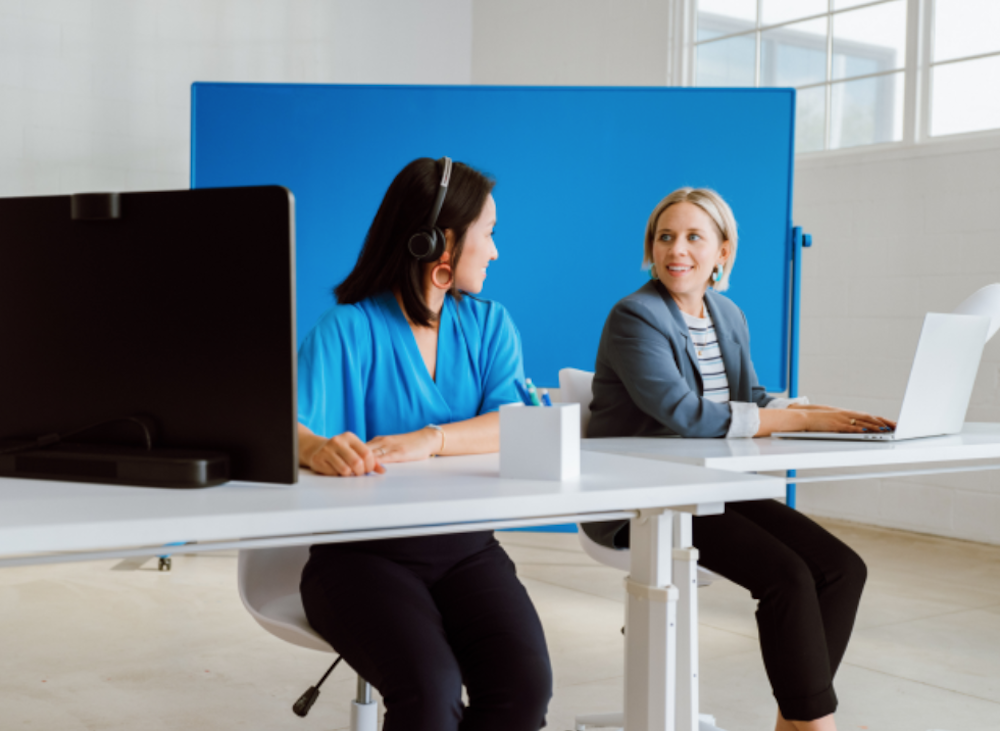 Zoom Reviews 2025: Likes, Dislikes, Plans, Features